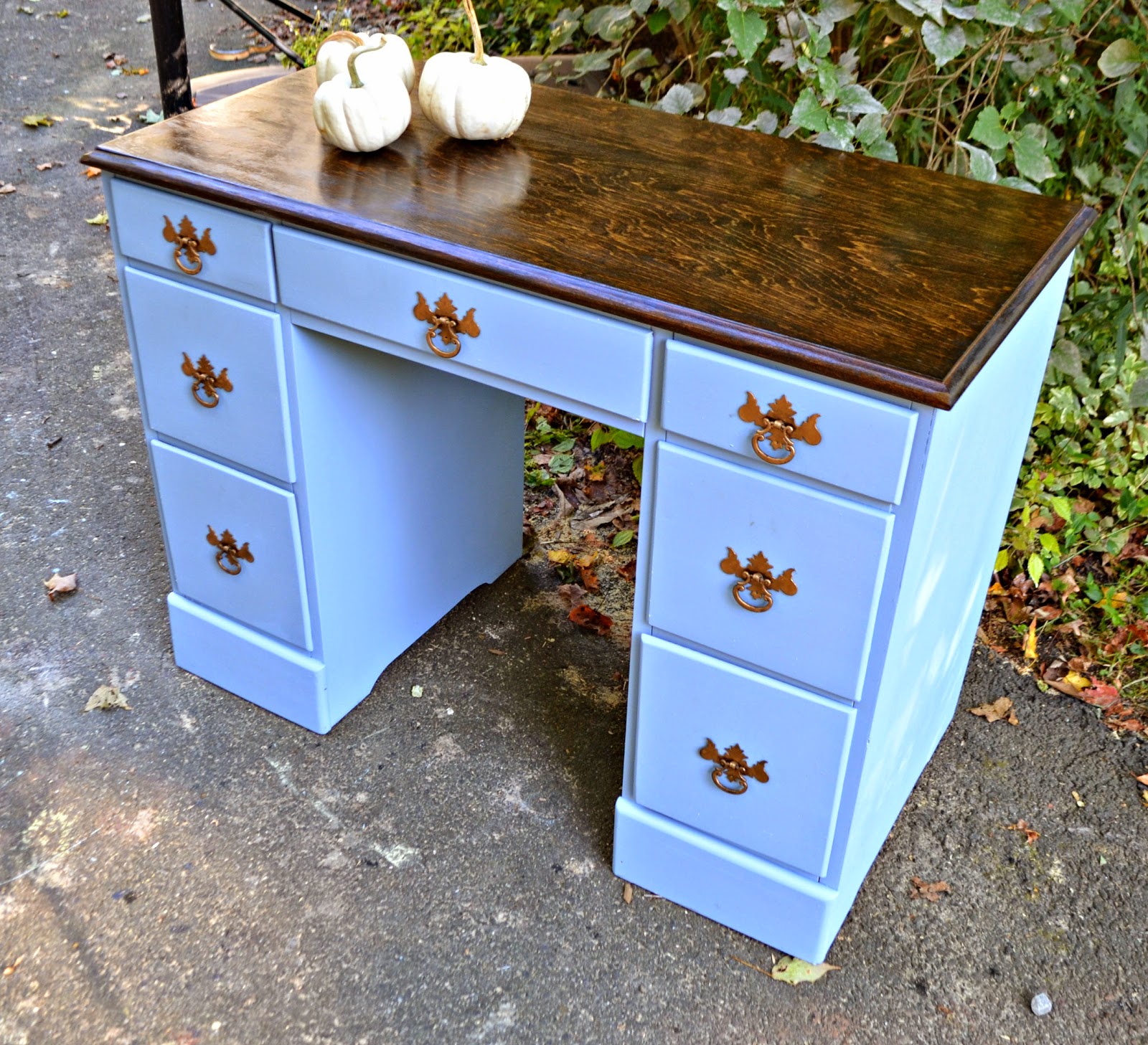 Heir and Space: A Sweet Vintage Maple Desk