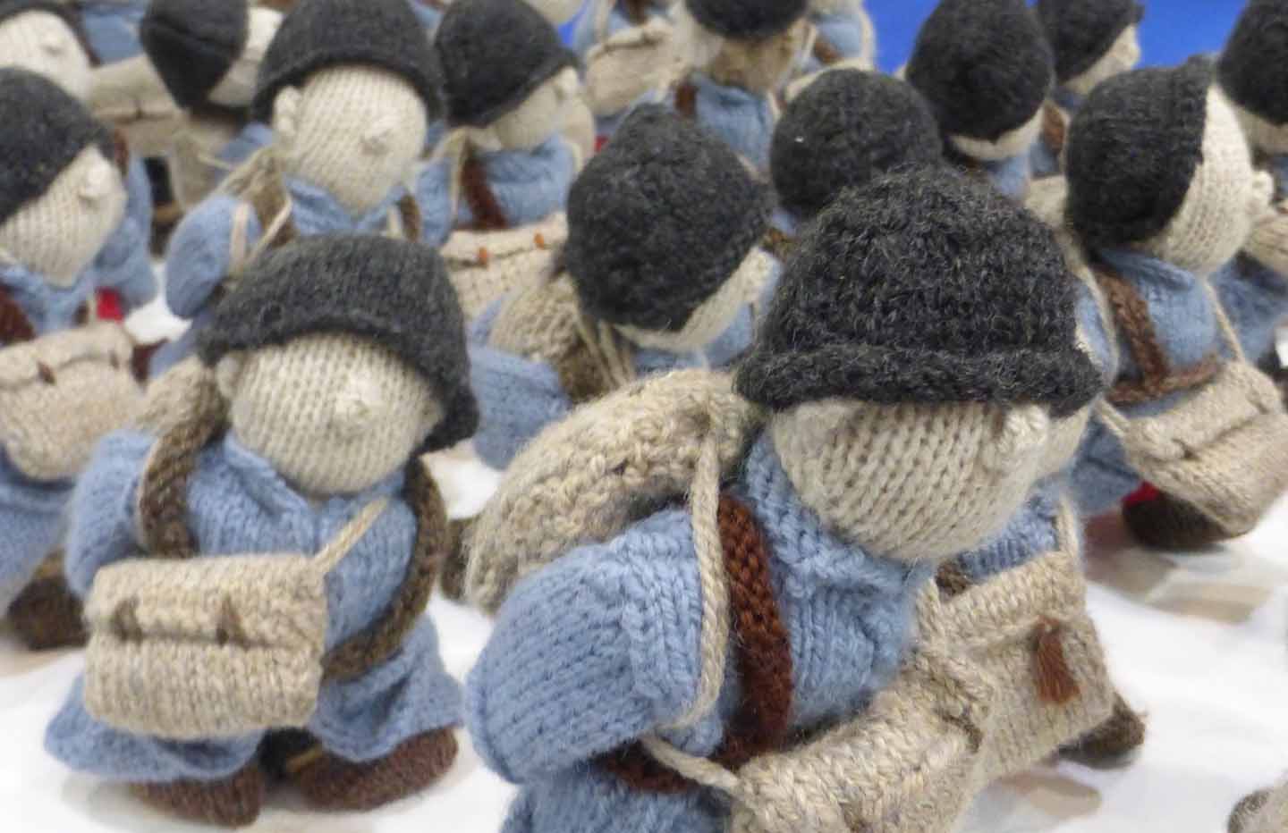 going2see: Wool War One: a knitted army appears in London