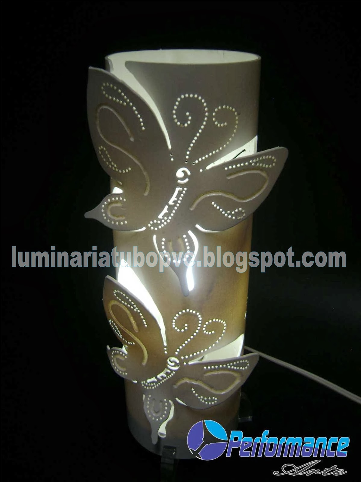 como fazer luminária de tubo pvc. : LUMINÁRIA PVC BORBOLETAS.