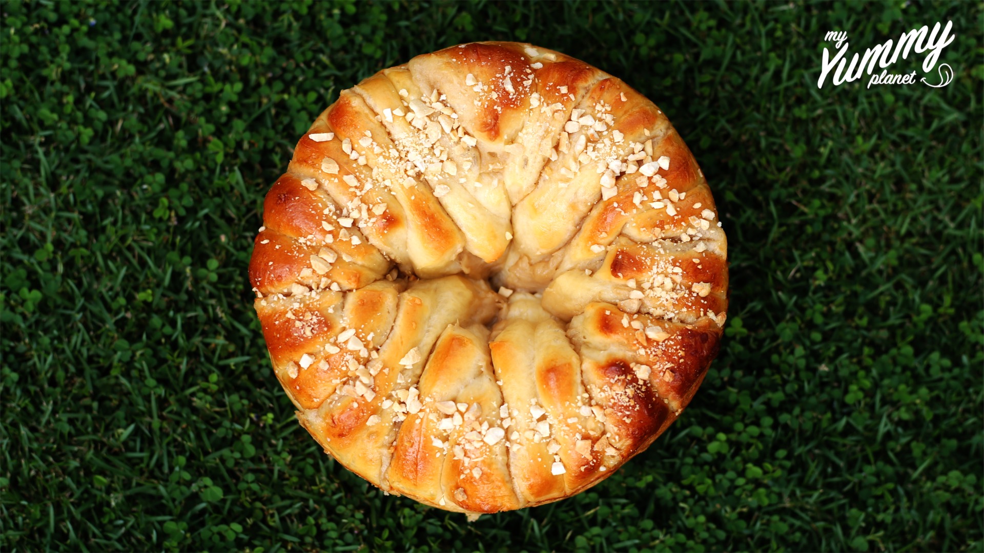 Taro (Yam) Bread | 芋泥手撕面包