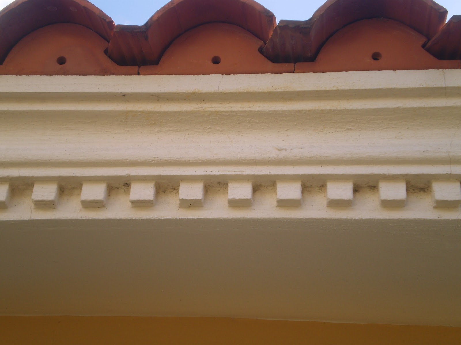 Cornisas Exteriores | YESOBRUNO l Distribuidora de Yeso