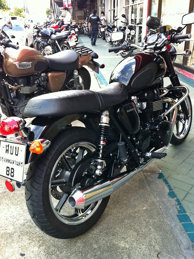 Britbike Triumph Motorcycle Blog: September 2011