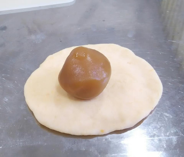 SWEET POTATO LOTUS PASTE PAU