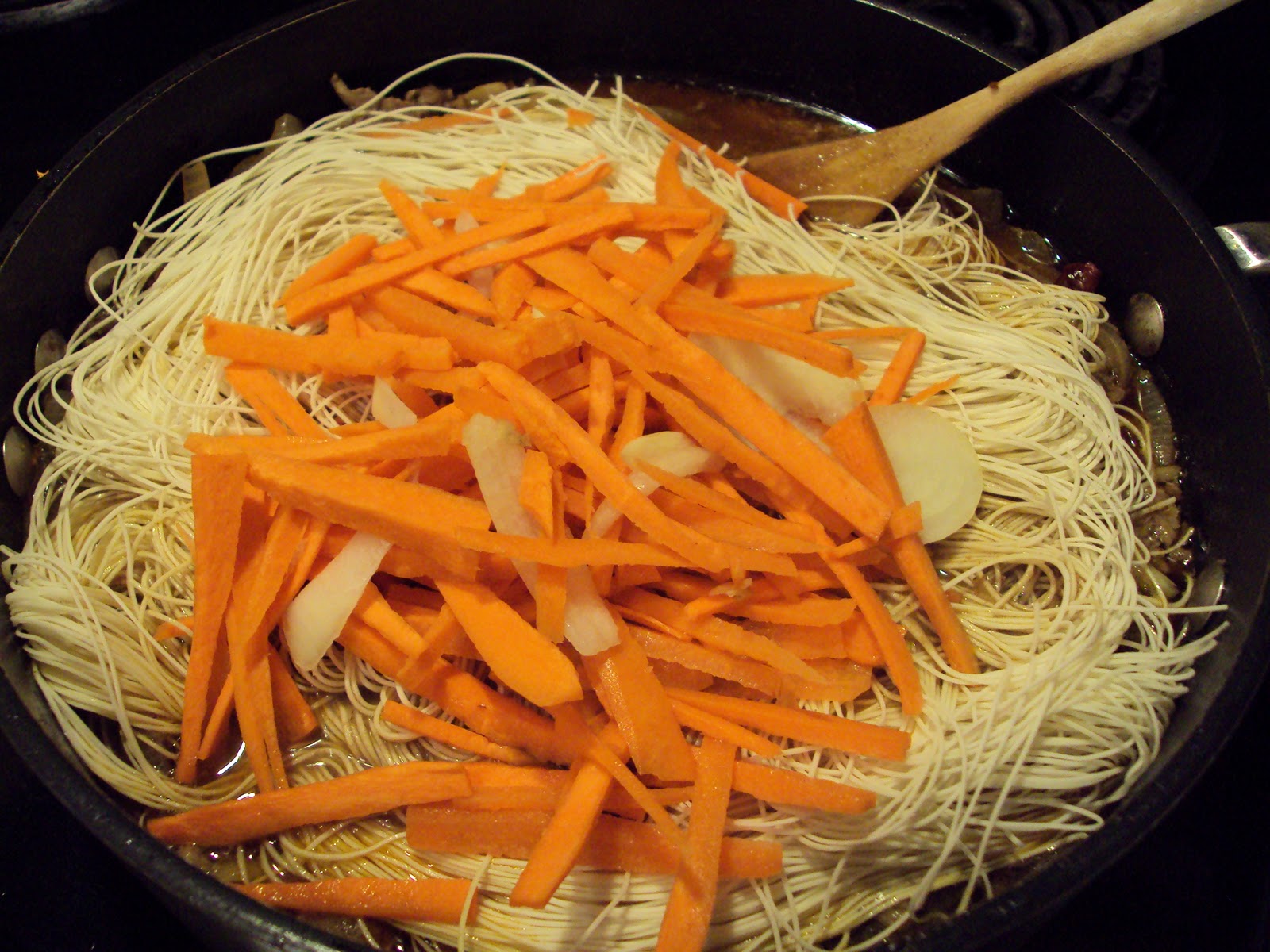 Stir-Fry MEE SUA with BEEF