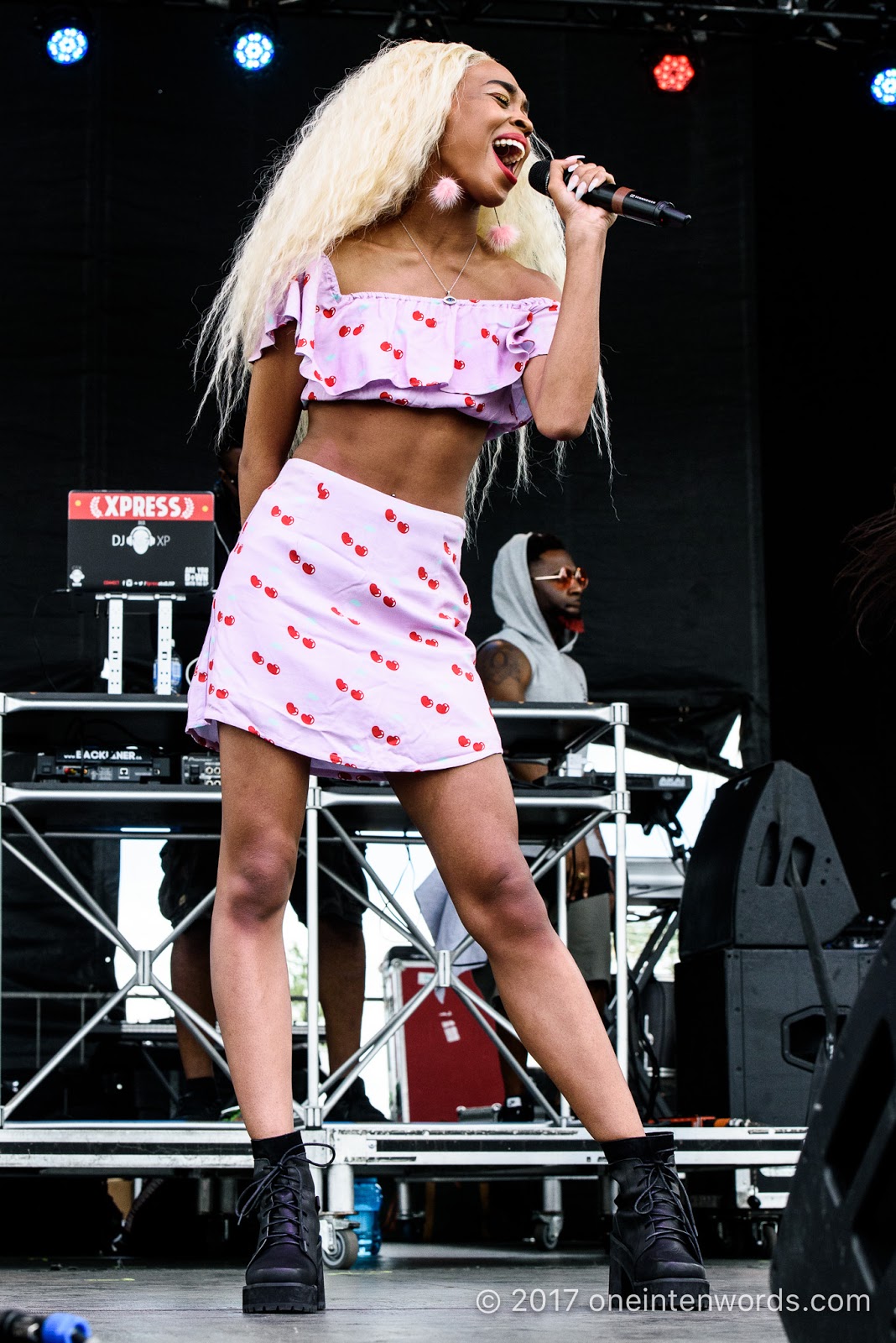 one in ten words: NXNE 2017: Ebhoni at Portlands - Concert Photos