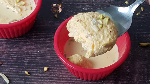 Soft, Spongy and Delicious Rasmalai / शाही रसमलाई - Aaichi Savali