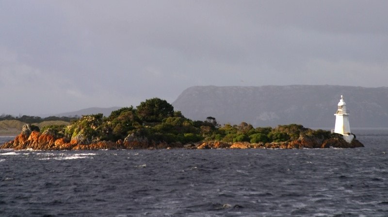 ART and ARCHITECTURE, mainly: Strahan Western Tasmania - from brutal ...