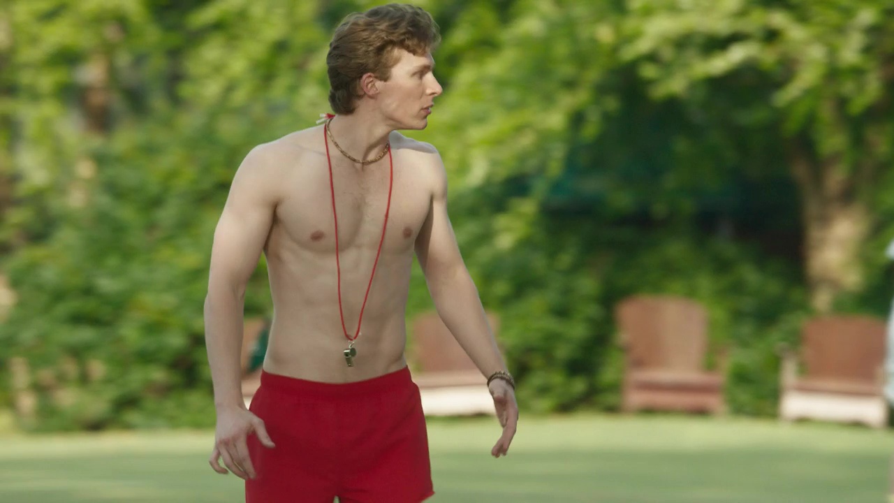 ausCAPS: Nick Bailey shirtless in Red Oaks 1-01 "Pilot"