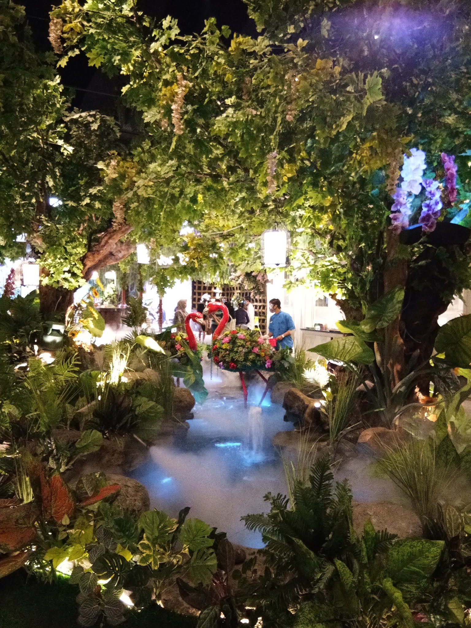 Inspirasikukeni: 5 fakta menarik dari resto Michael’s Garden Alam ...