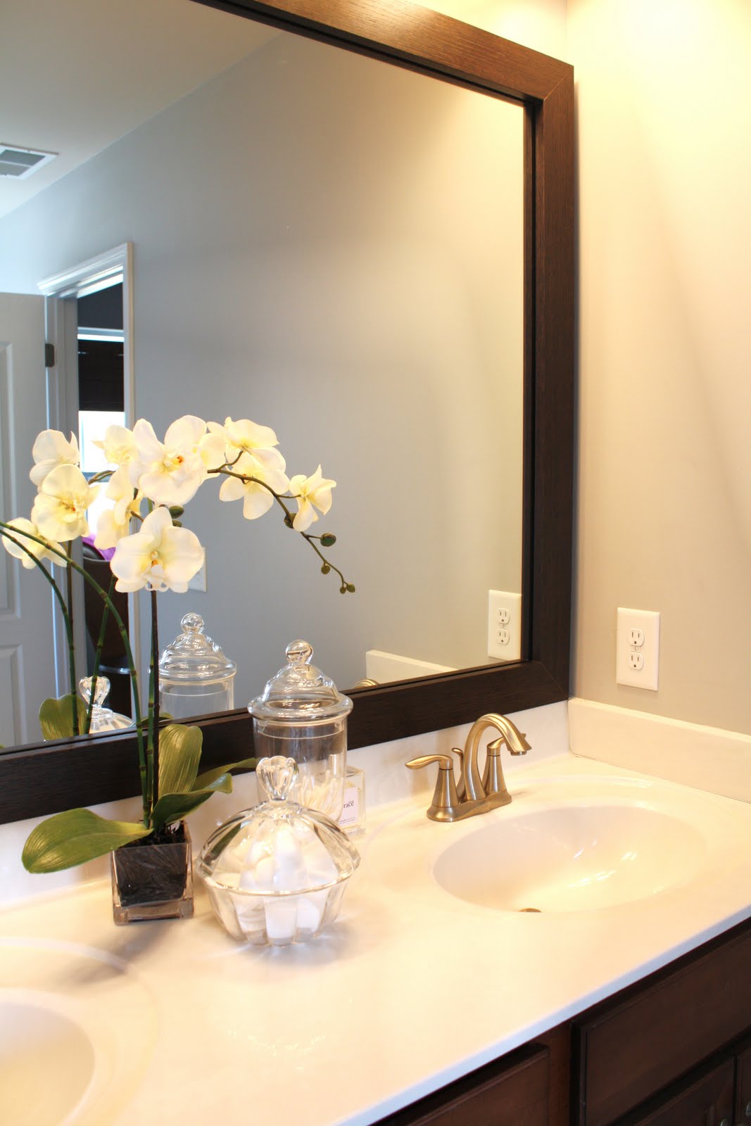 Our Master Bath & A $200 MirrorMate Giveaway - Emily A. Clark
