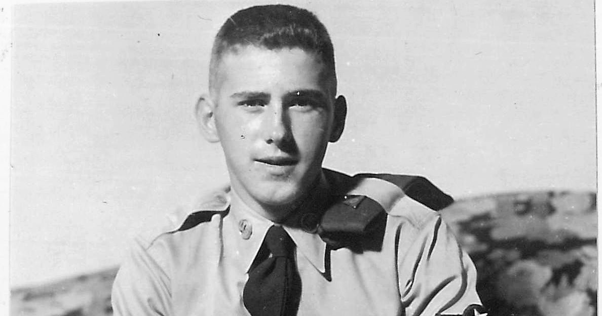 Men From Back Then : Vintage Airman