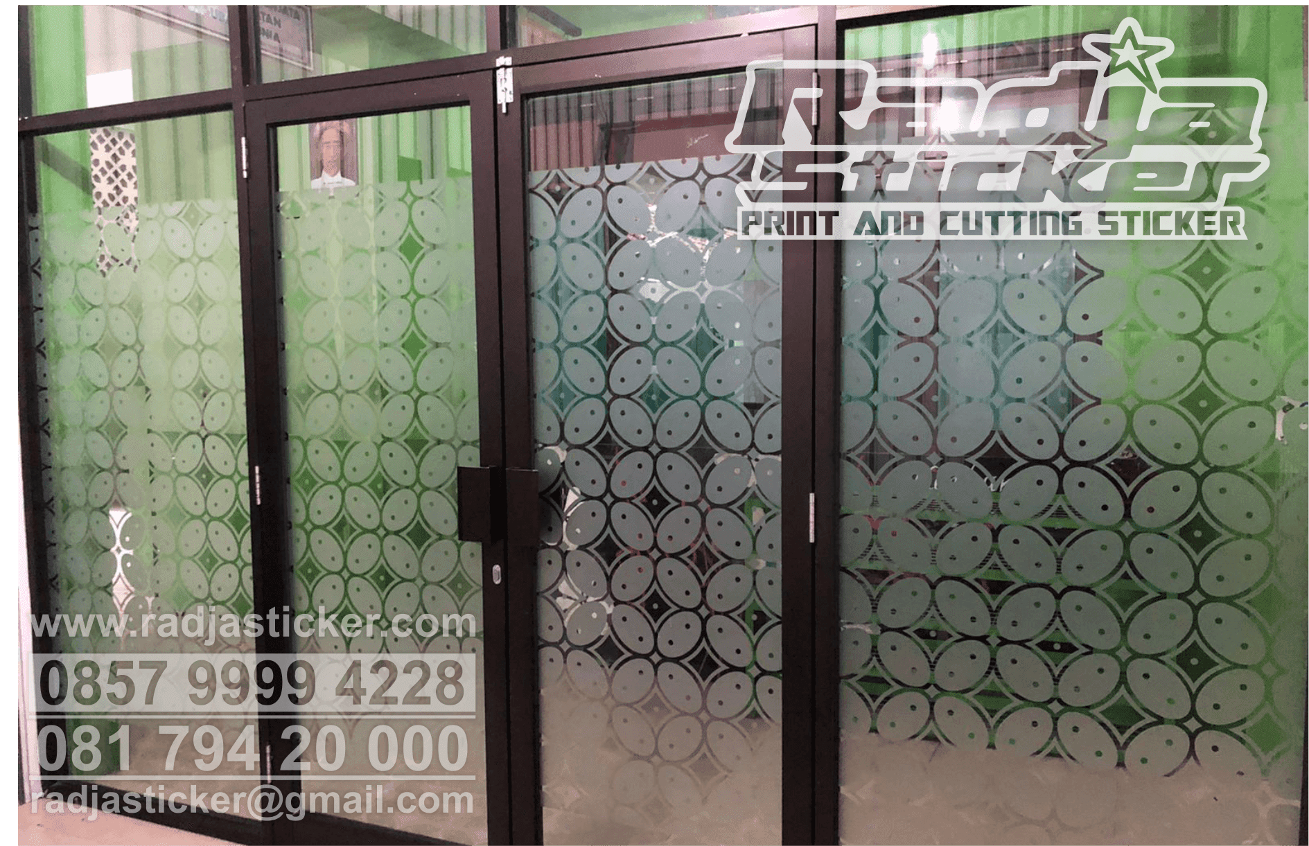 Jual Stiker Kaca Buram | Stiker Kaca Es | Jasa Pasang Stiker Kaca Buram ...