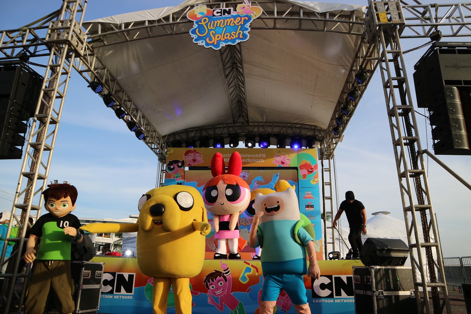 Cartoon Network Summer Splash! - ARTSY FARTSY AVA