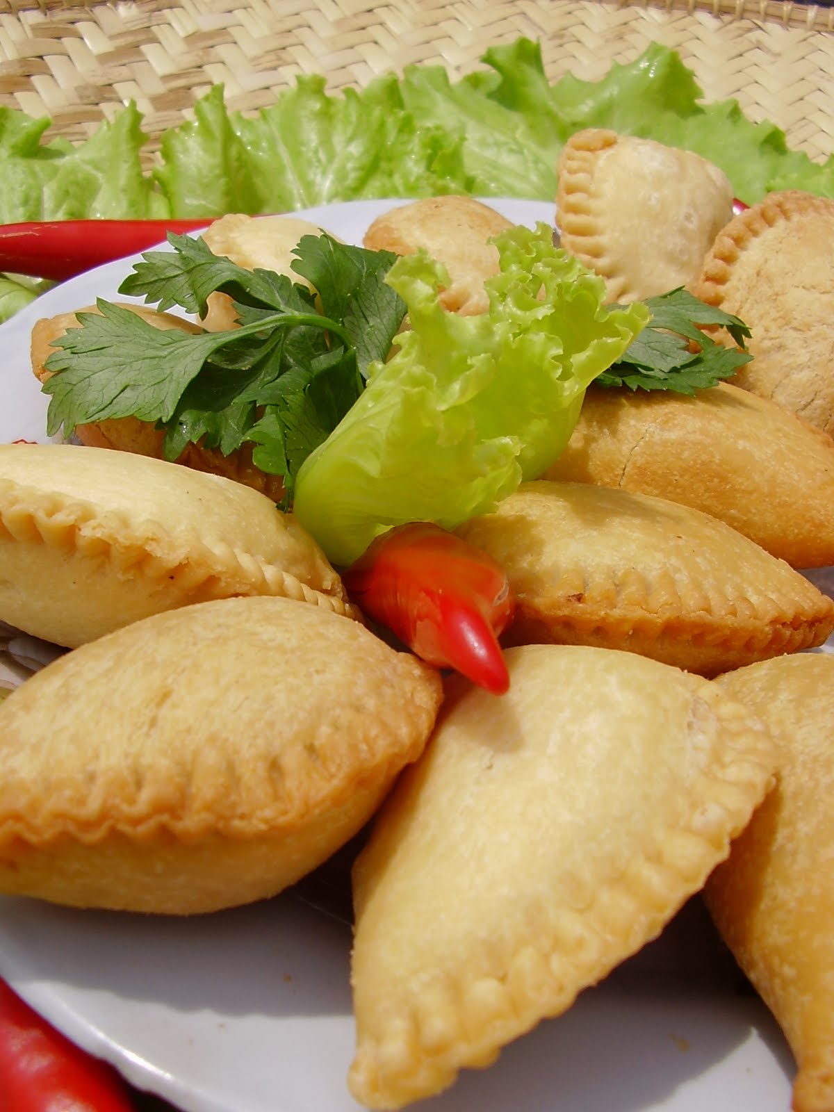 sEpatu mEraH jamBu: Karipap oh karipap..