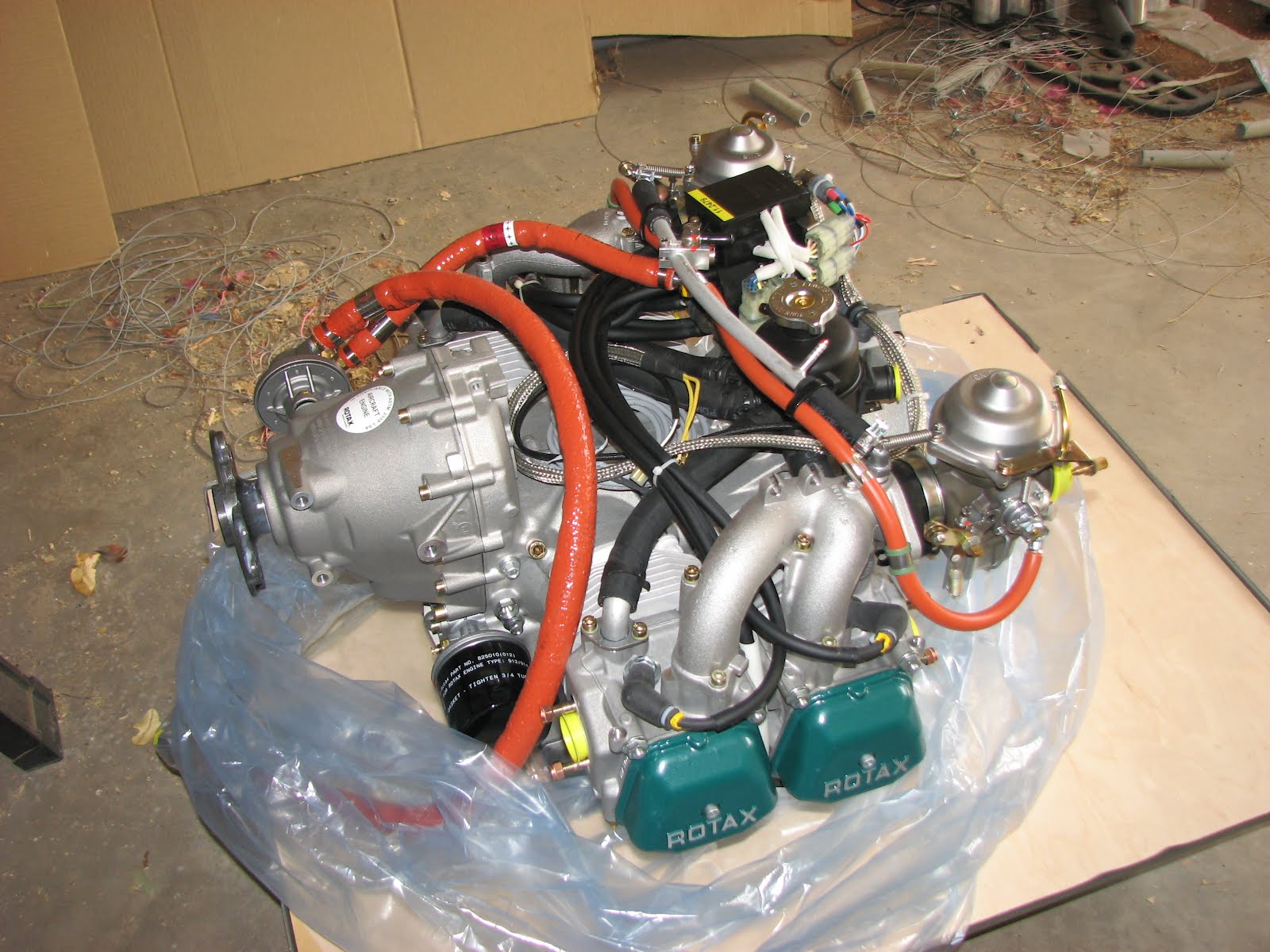 Torsten's RV-12: Engine Arrived