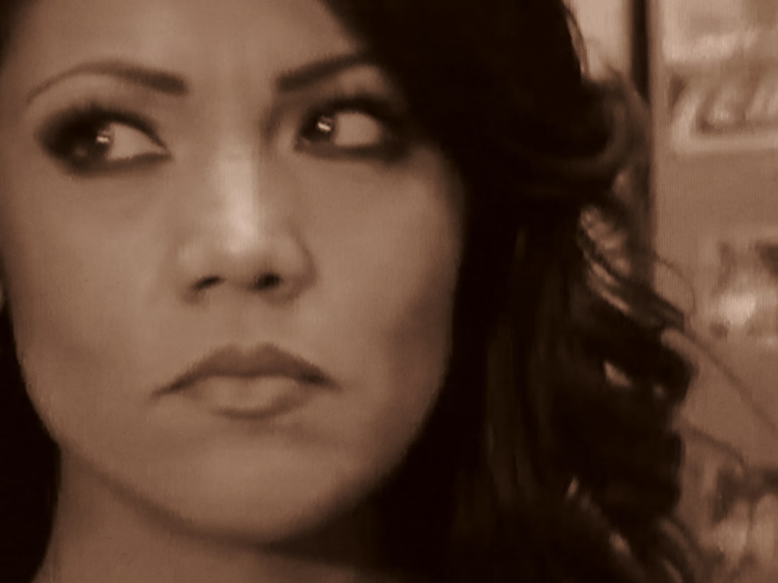 ZONA DE FAMOSOS: AMERICA RAMIREZ SACA CALENDARIO GRUPERO