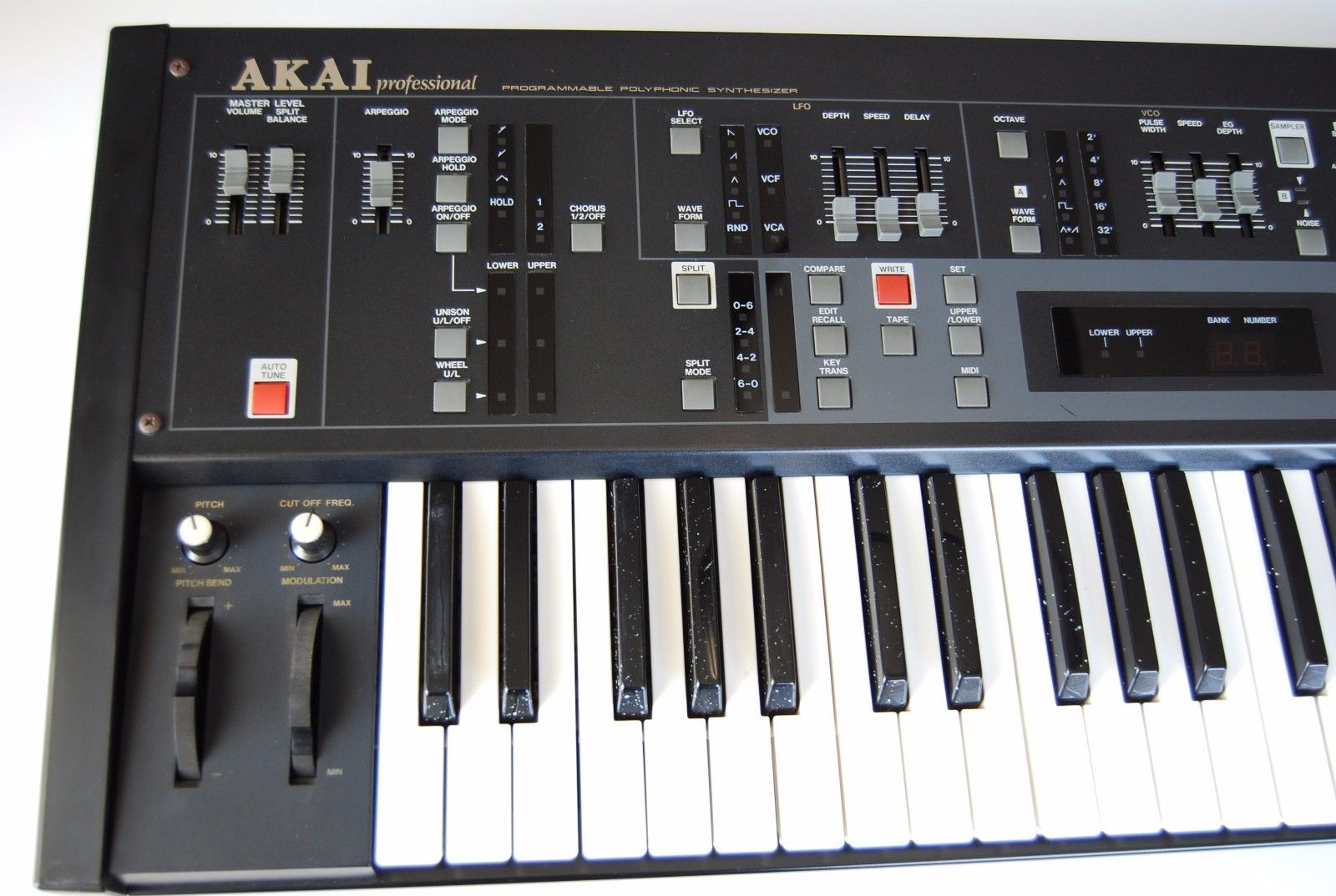MATRIXSYNTH: Akai AX-60 Vintage Analog Synthesizer w/Case