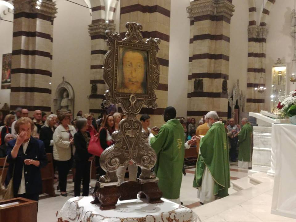 Holy Face of Manoppello: Holy Face at Center of Catholic Cultural Event ...