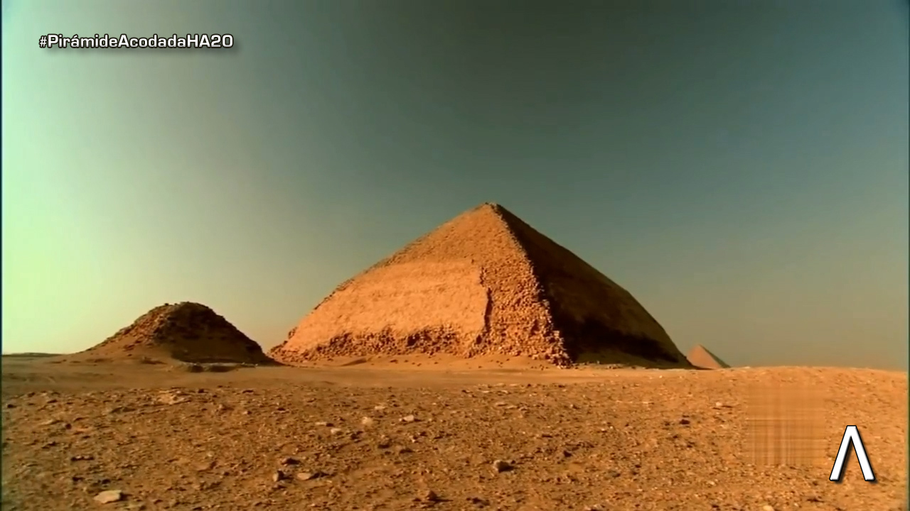 Pirámide acodada | 2614 - 2579 a.C. | Dashur | Egipto ~ HISTORIA DEL ...