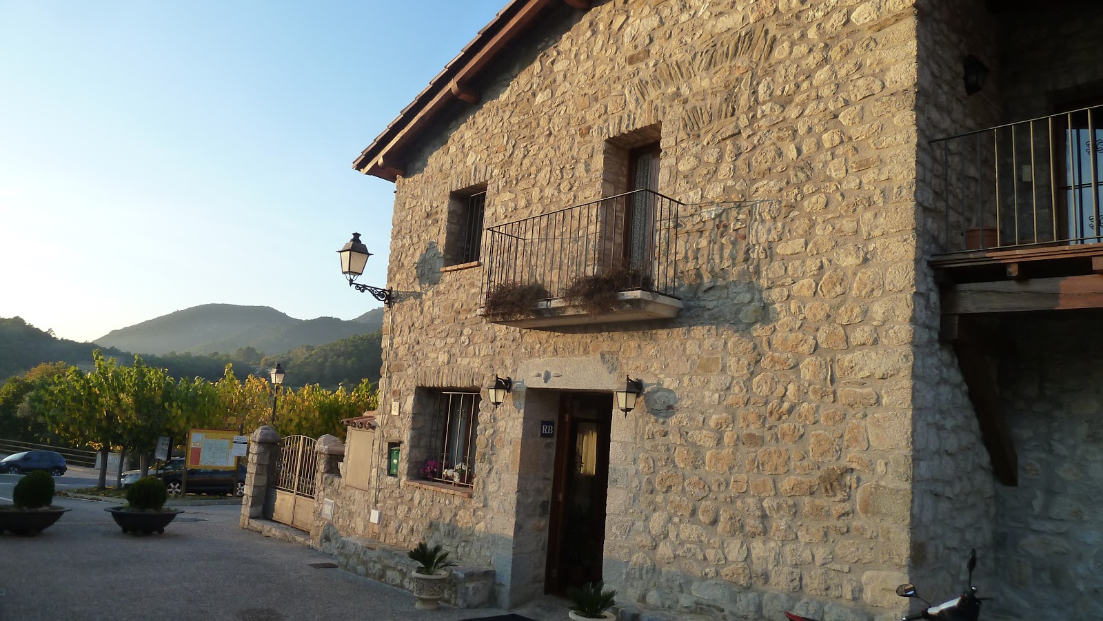 RUTA DEL ROMÁNICO EN BEUDA - Las Rutas de Moskys