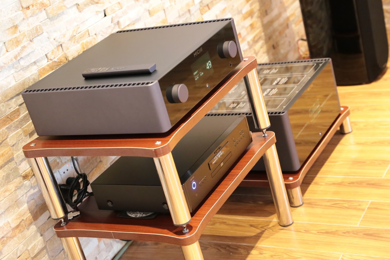 Wizard High-End Audio Blog: Rotel Michi Revolution