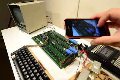 See...Learn....And into practice: Komputer Pertama Apple