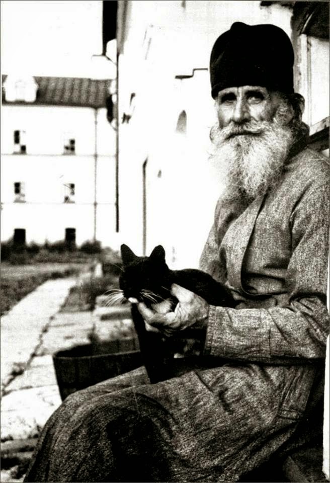ΤΟ ΕΙΛΗΤΑΡΙΟΝ: Ο ΠΑΤΗΡ ΜΙΧΑΗΛ