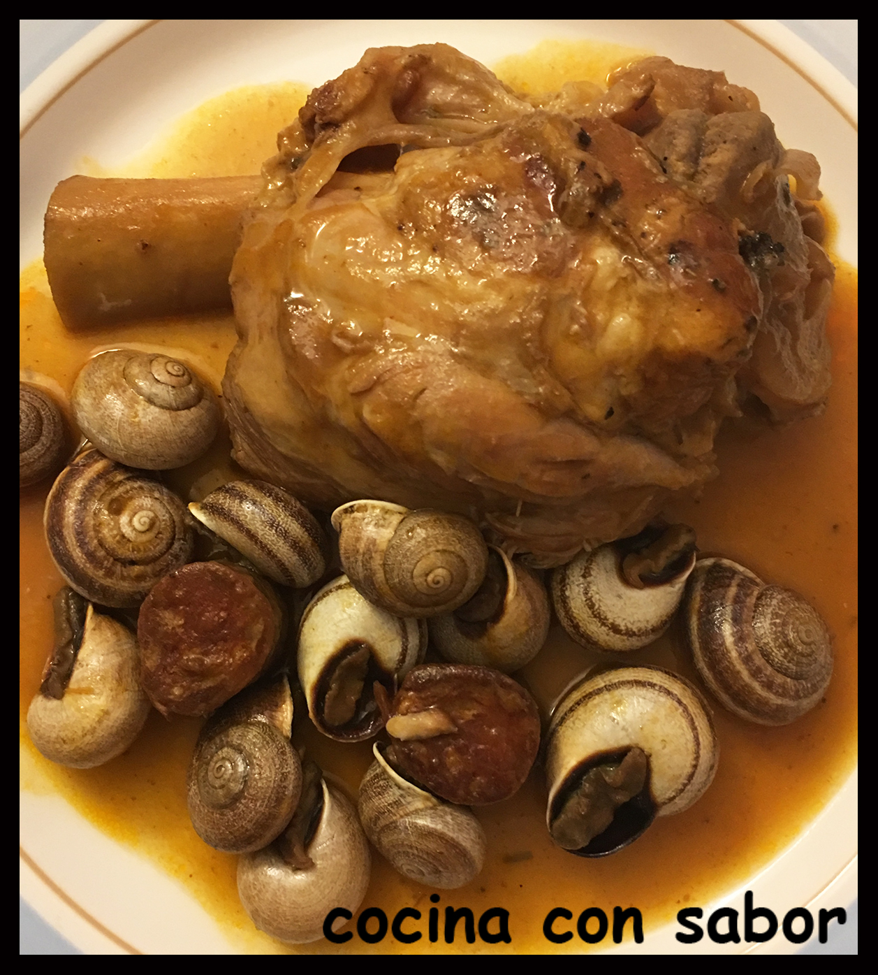 Codillo con caracoles (Olla rápida)