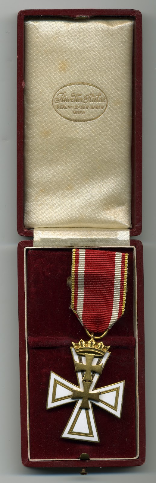 Ailsby Collection: Danzig Cross 2nd Class - Group - - Jung Georg