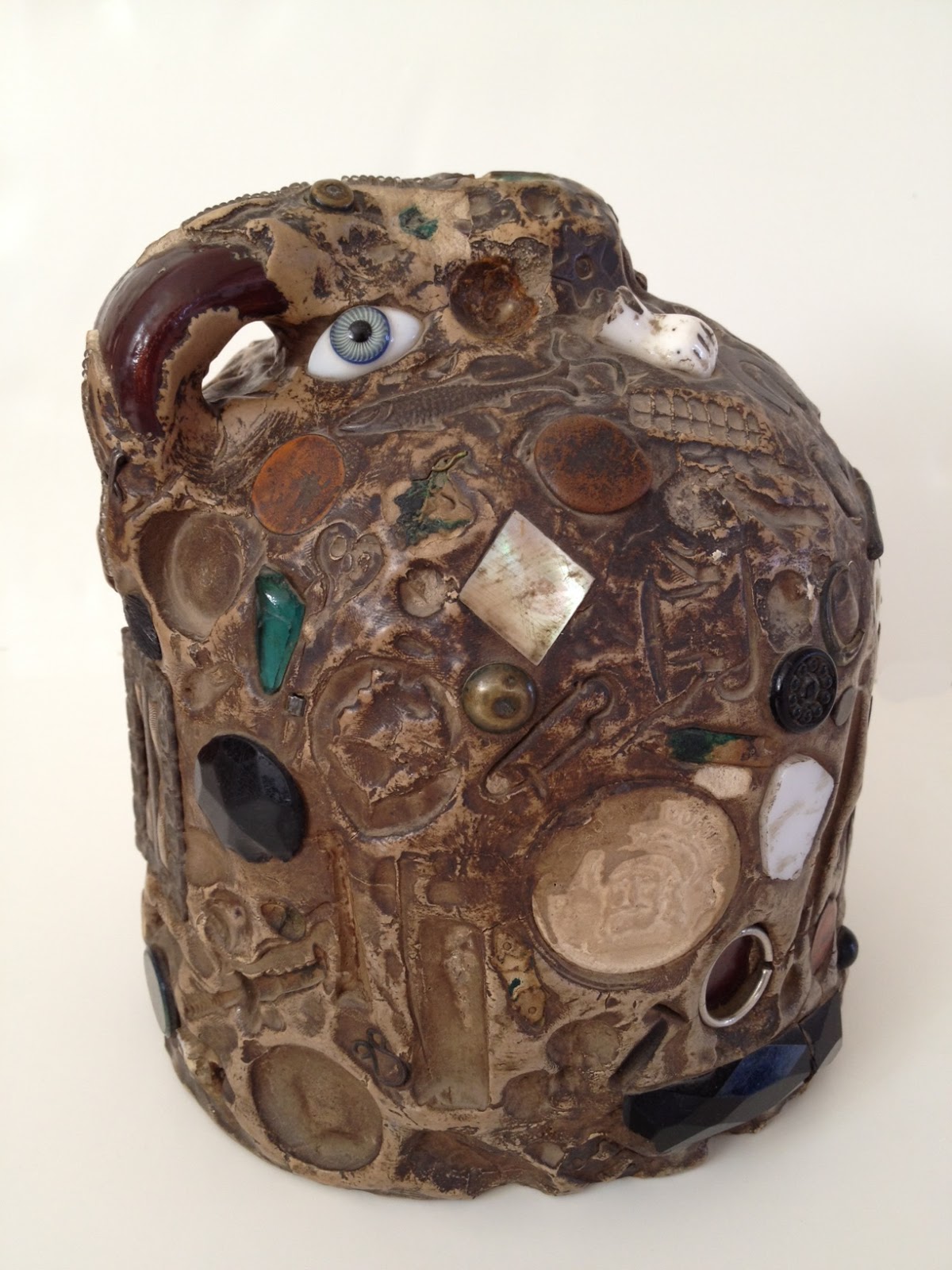 Anonymous Works: Anthropomorphic Memory Jug
