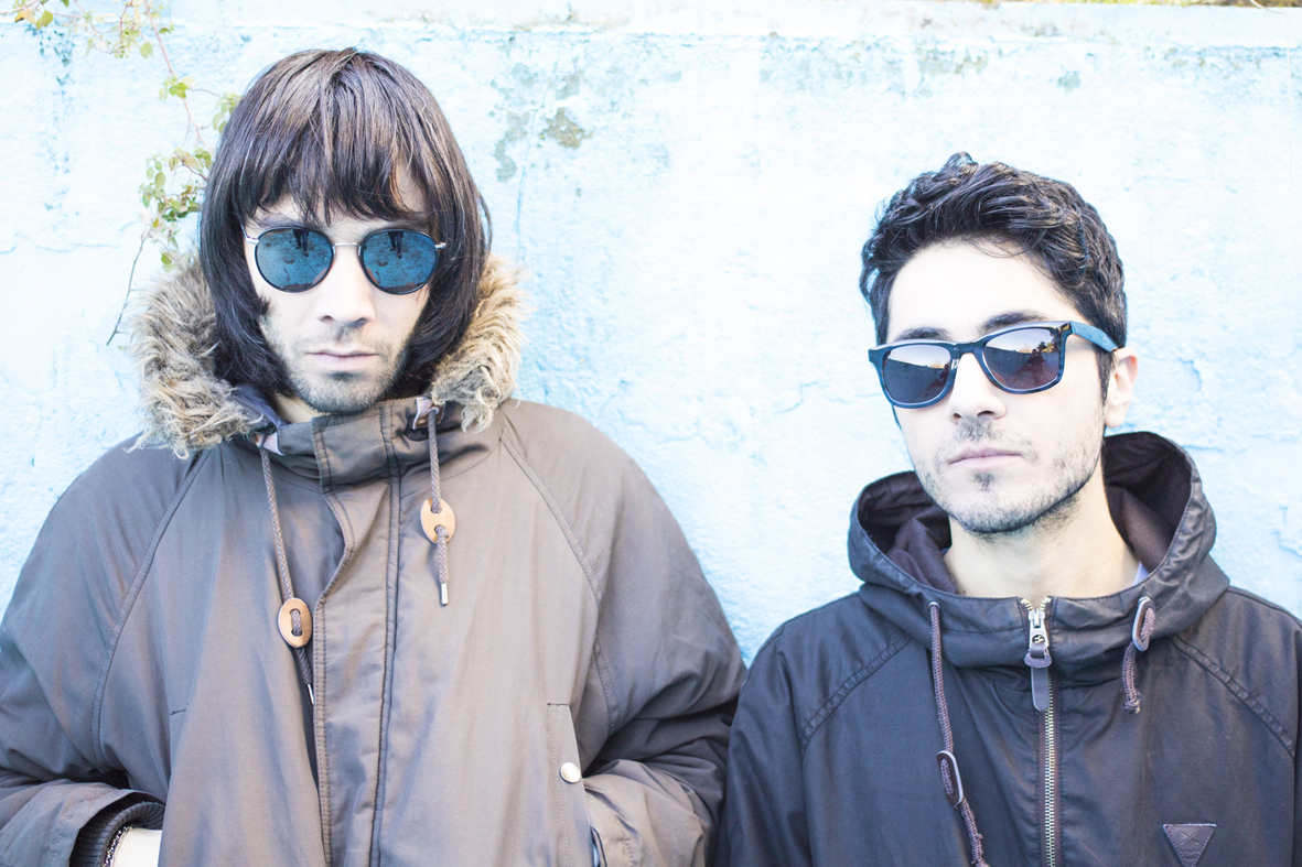 La banda de pop-rock SUPERNOVA nos presentan su EP debut "Esta noche ...