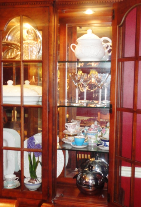 21 Rosemary Lane: Dining Room Breakfront