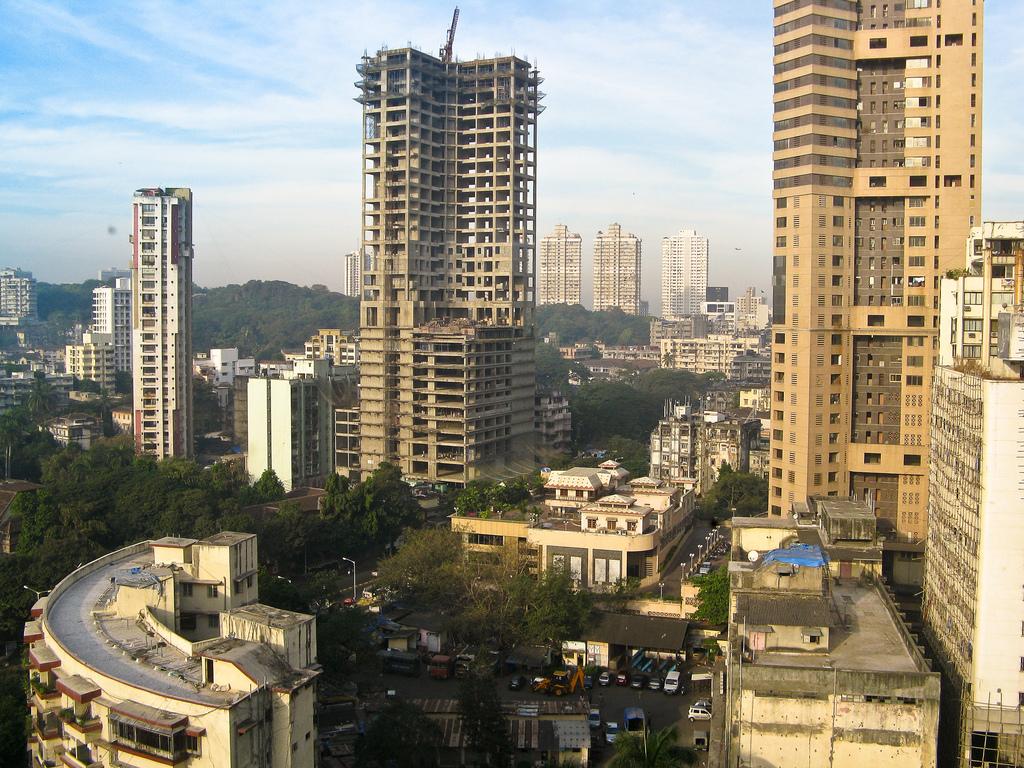 Round trip: Commercial area of Mumbai, Andheri