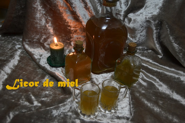 LICOR DE MIEL