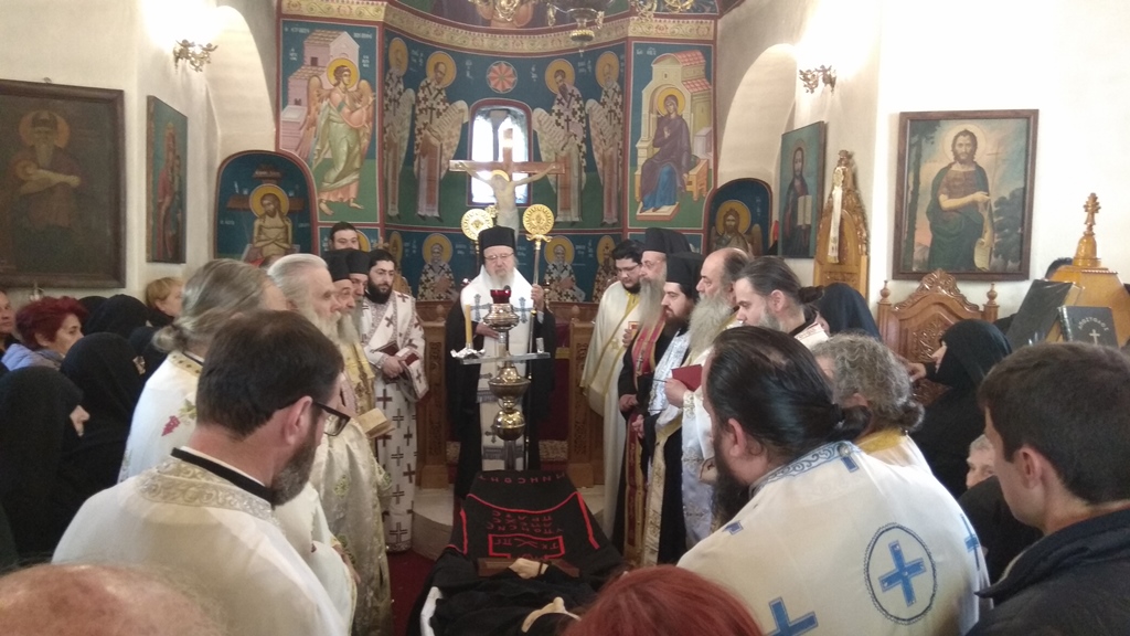 Τελέστηκε η κηδεία της Ηγουμένης Βερονίκης στην Ιερά Μονή Αγίου Συμεών ...
