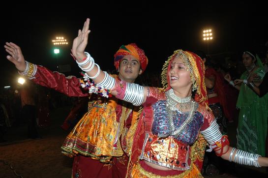 Gujarati Navratri 2011 Raas Garba Photos, Gujarati Garba 2011 ...