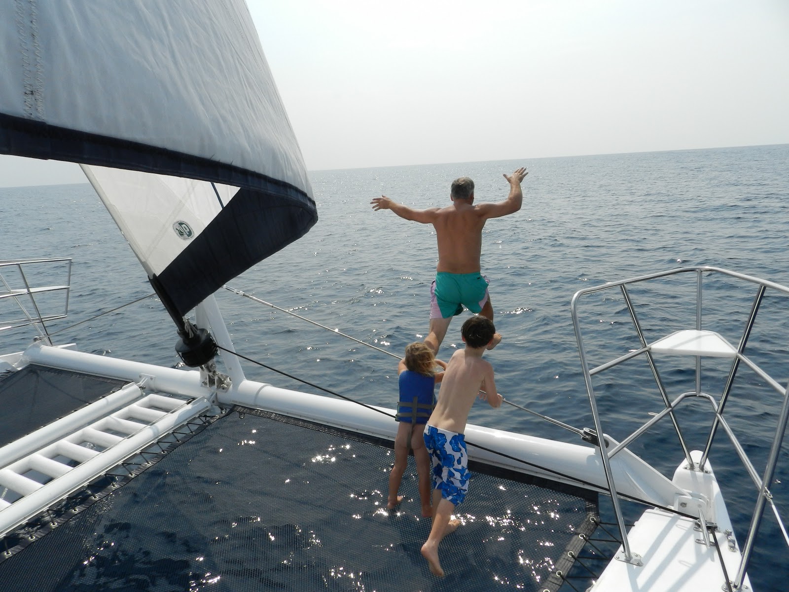 Sailing with Lil' Explorers Catamaran: Chiapas, Mexico to Bahia del Sol ...