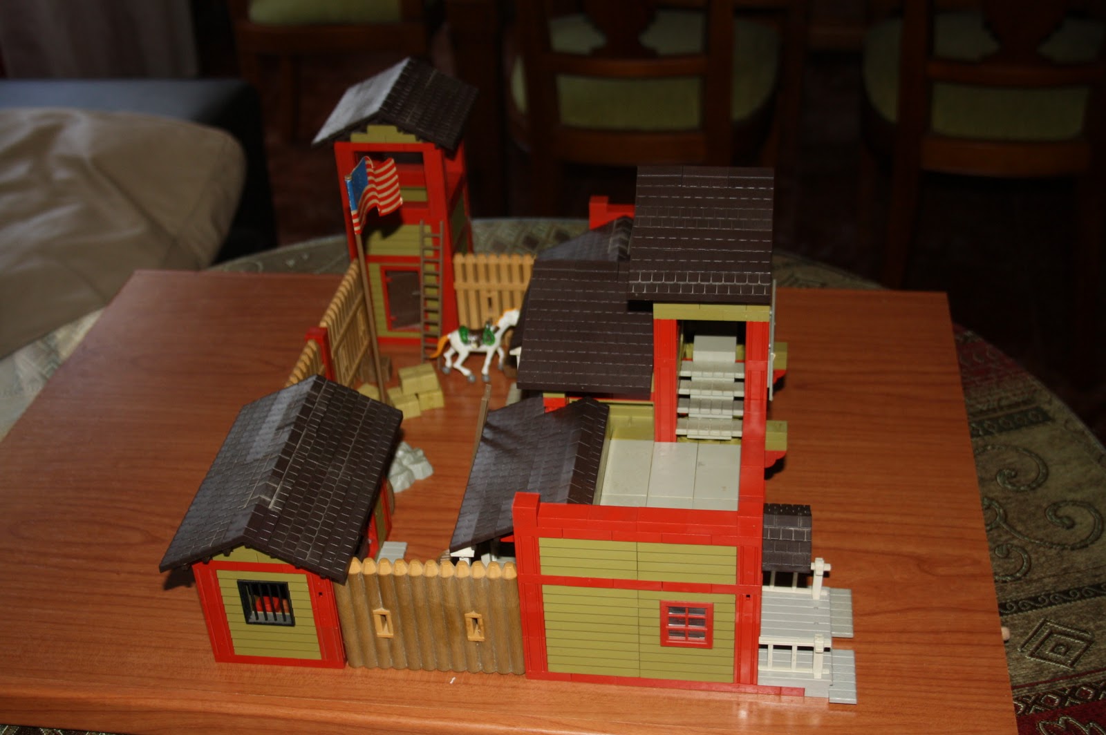 EXIN CASTILLOS & EXIN WEST: DESTACAMENTO