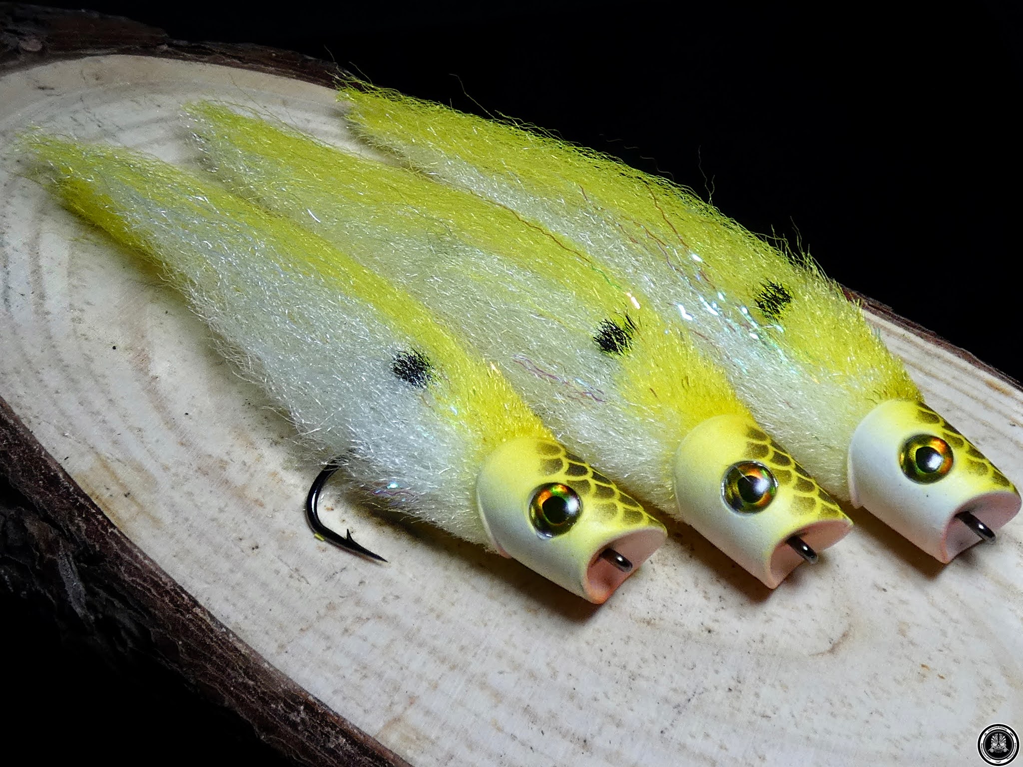 Fly tying HOWITZER SPOOK MINNOW