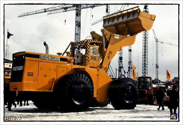 Bagger Galerie Construction Machines: CLARK MICHIGAN 475 Radlader Bauma ...