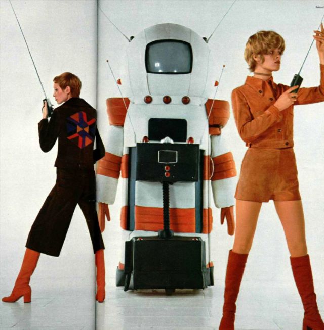 Fascinating Women’s Fashion Styles From 1971 France ~ Vintage Everyday
