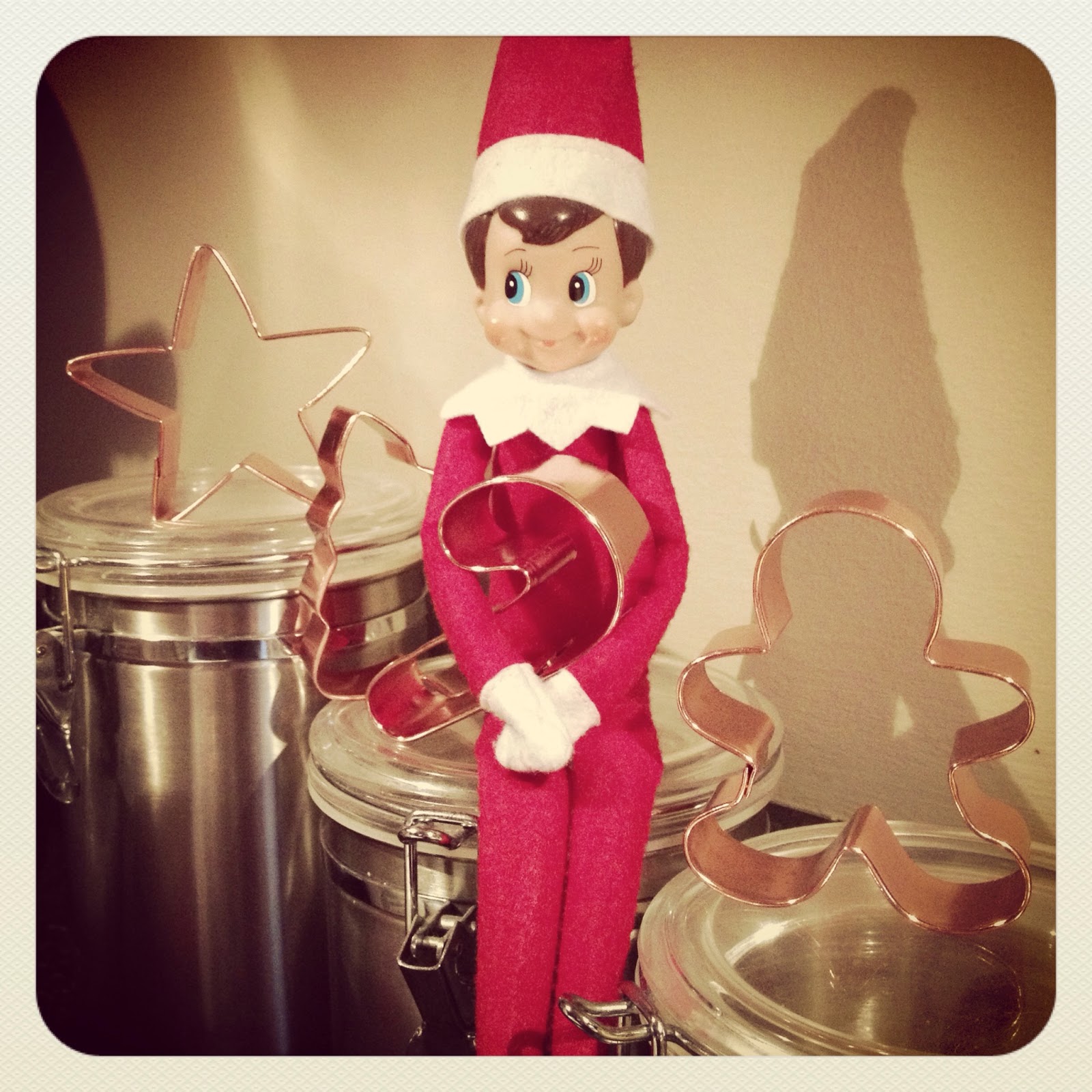 more than 9 to 5...my life as "Mom": the elf