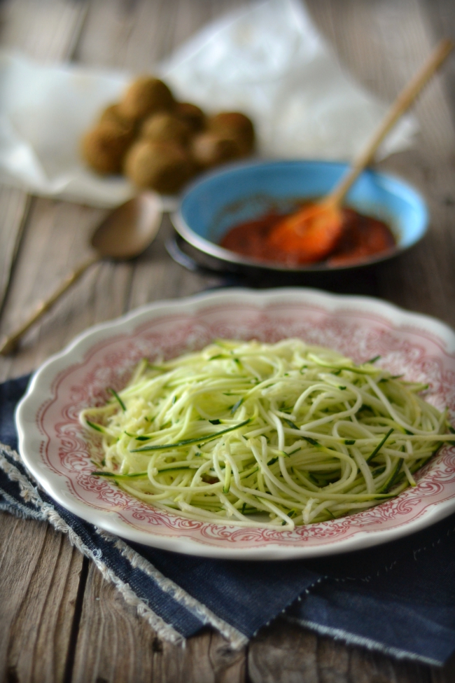 Sweet Gula: Almôndegas de Beringela com Ras el Hanout e Noodles de ...