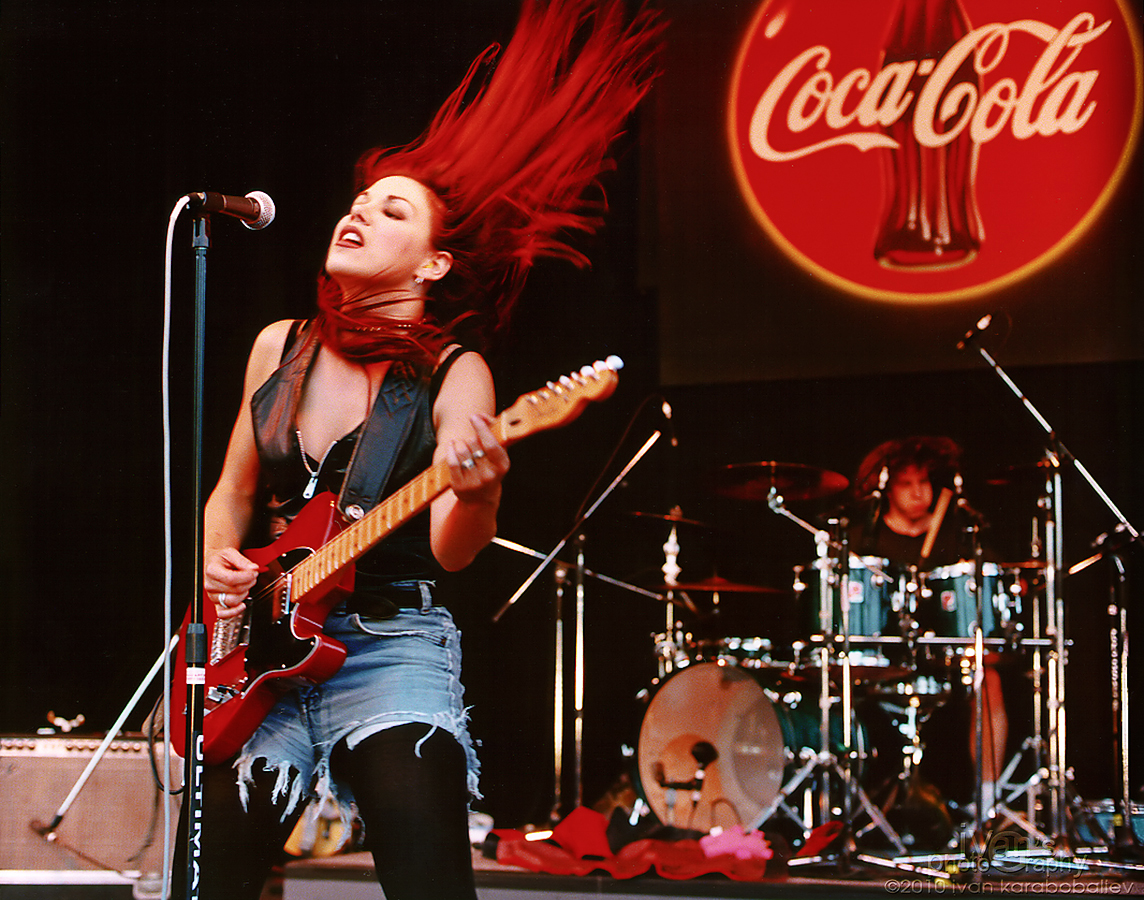 Lee Aaron: "Live in Sweden" - ROCKA ROLLA