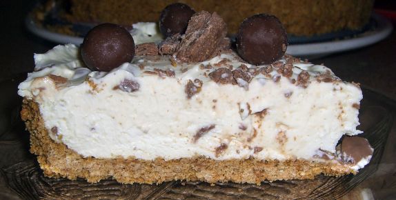 Malteaser & Flake Cheesecake