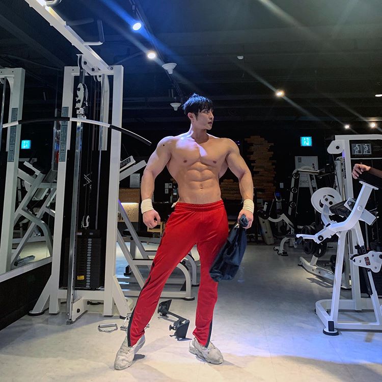 Muscle, Muscle, Muscle: Jun Cho