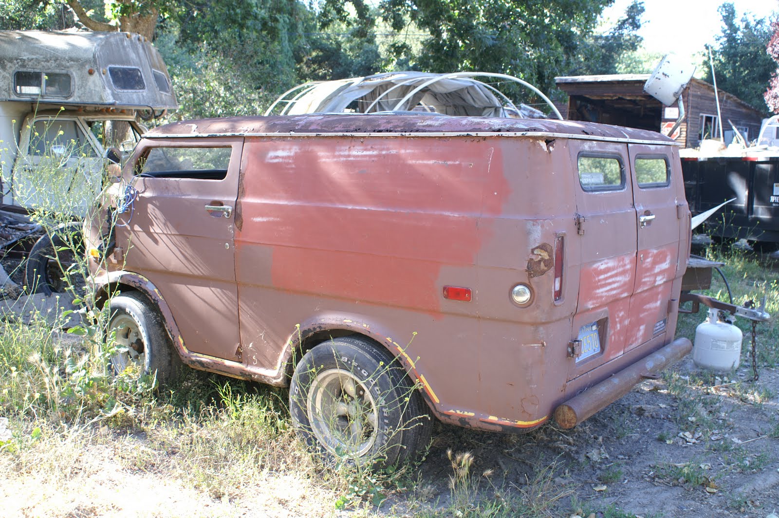 IN RUST WE TRUST: Rusty chopped van