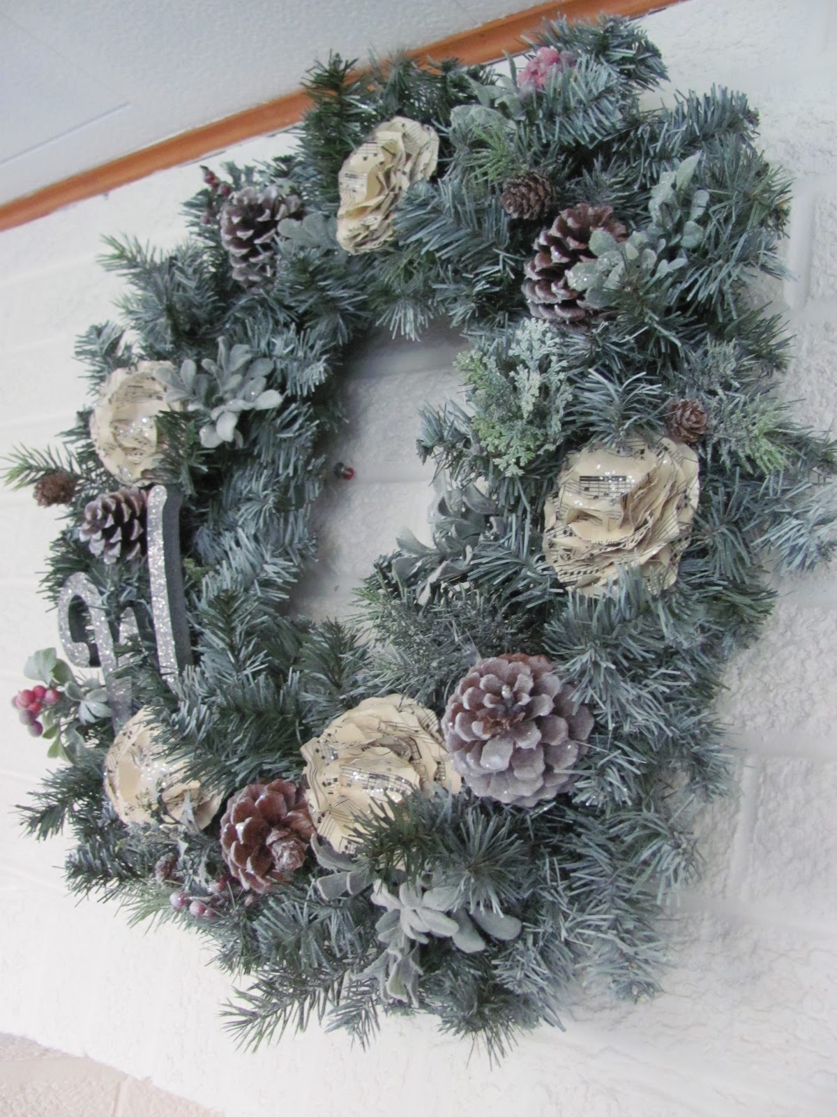 My Shabby Chateau: Frosted and Glittered Wreath