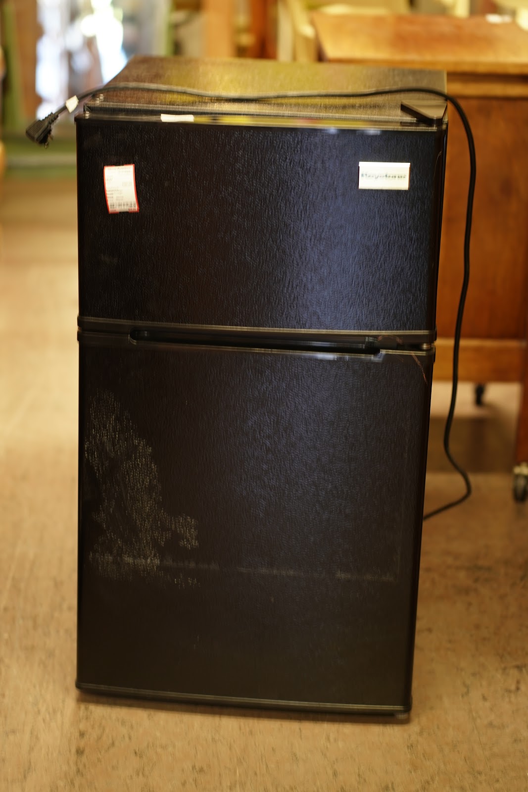 UHURU FURNITURE & COLLECTIBLES: **SOLD** #34244 Keystone 20" x 33.5" x ...