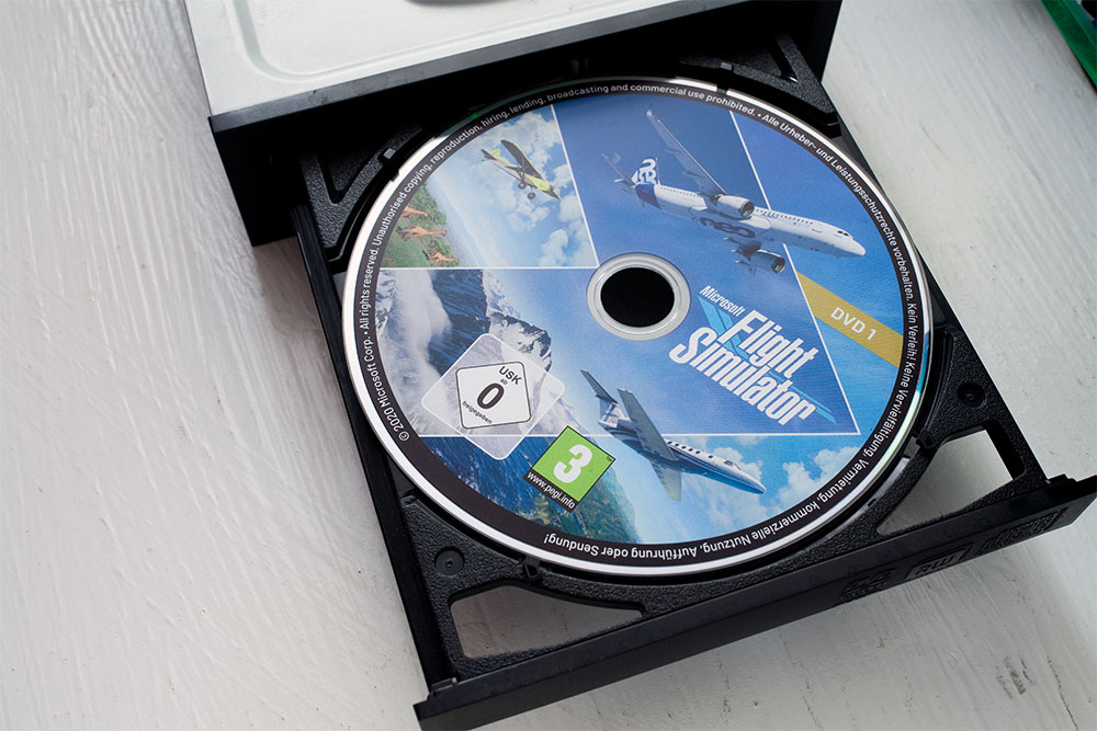 Women and Dreams: Installing the DVD Edition of Microsoft Flight ...